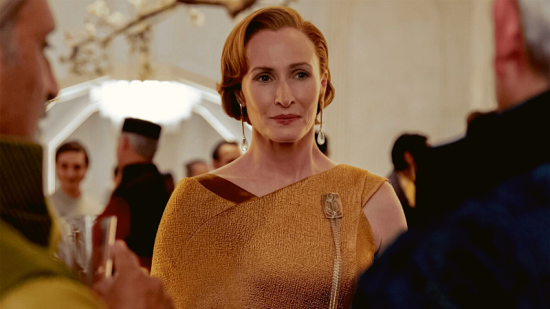 Disney Needs a Mon Mothma Fashion Line - The Antagonist